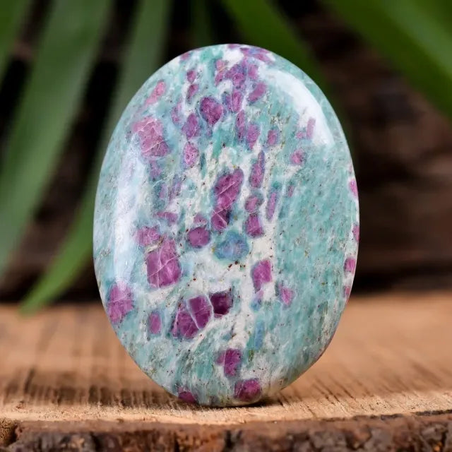 Ruby Matrix Palm Stone – Herbs and Arts